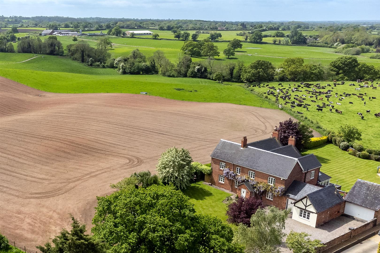 For sale | Baker Wynne & Wilson